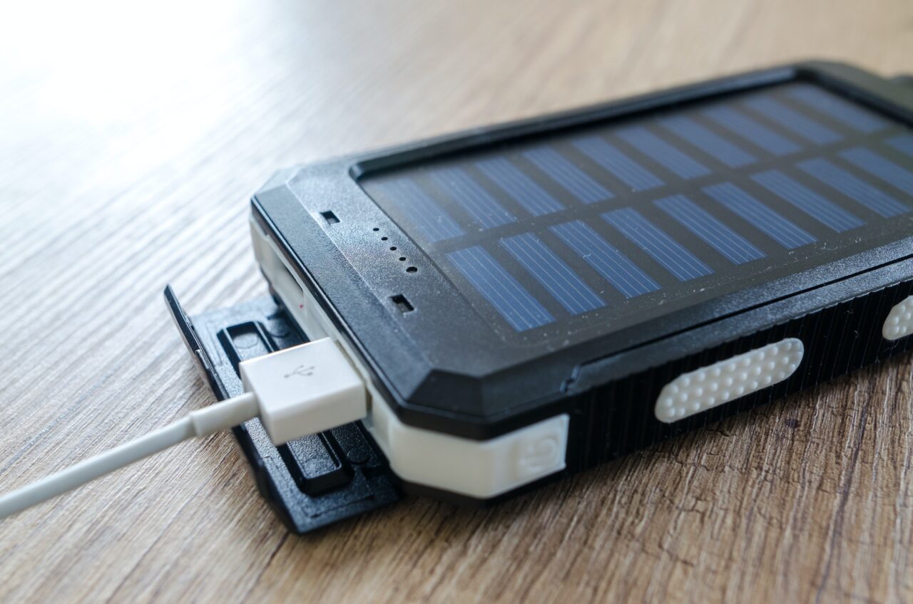 Solar Batteries - Solar Power Comparisons